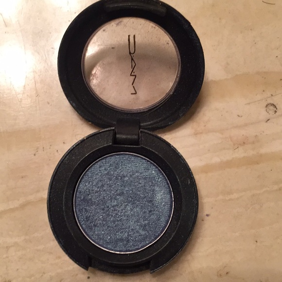 Makeup | Mac Eyeshadow Tilt | Poshmark